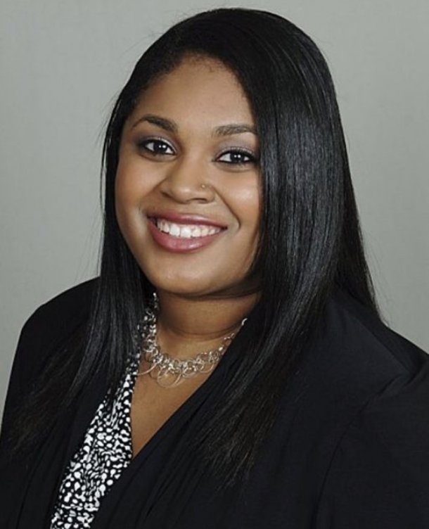 A Rutgers admissions officer takes THIS long to read apps